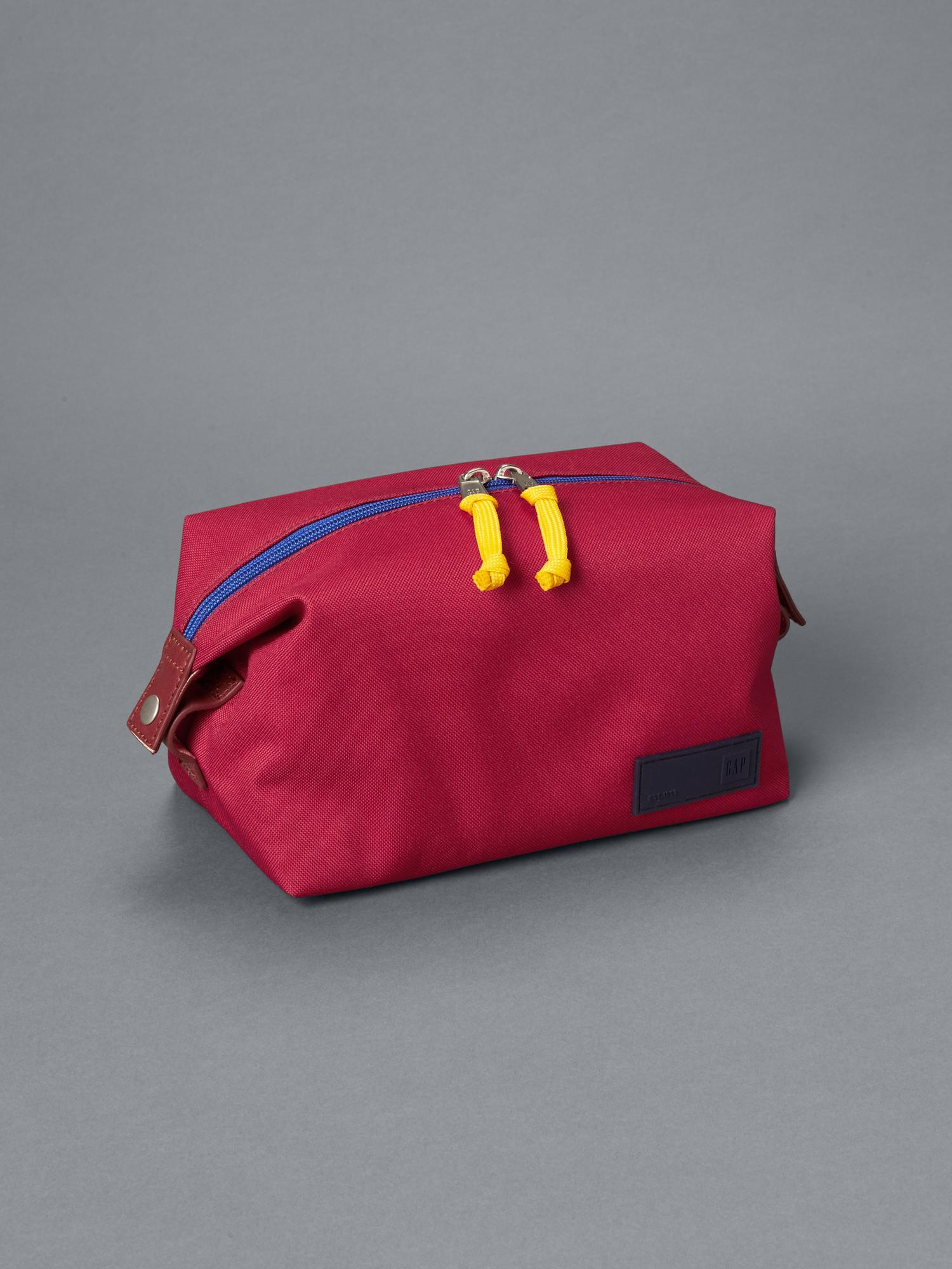 Gap公式オンラインストア | Nylon dopp kit